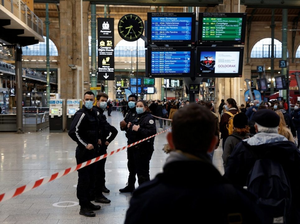 French police kill man who attacked them with knife at Paris rail ...