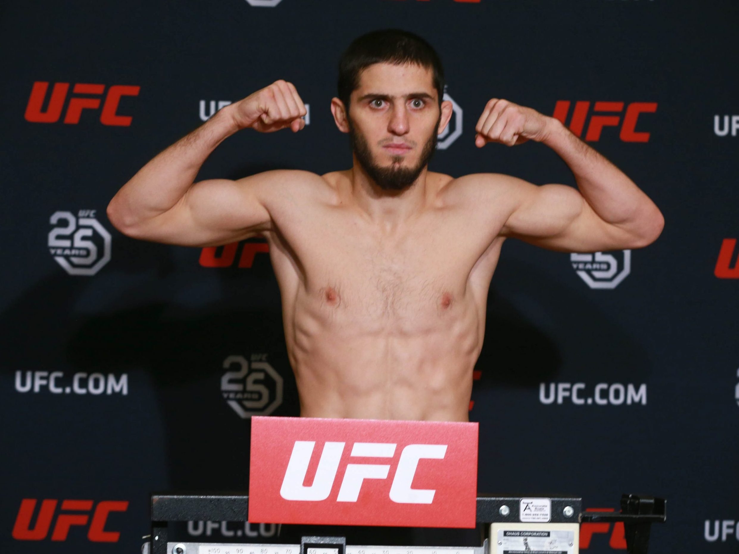 Islam Makhachev earns 10th straight UFC win | Toronto Sun