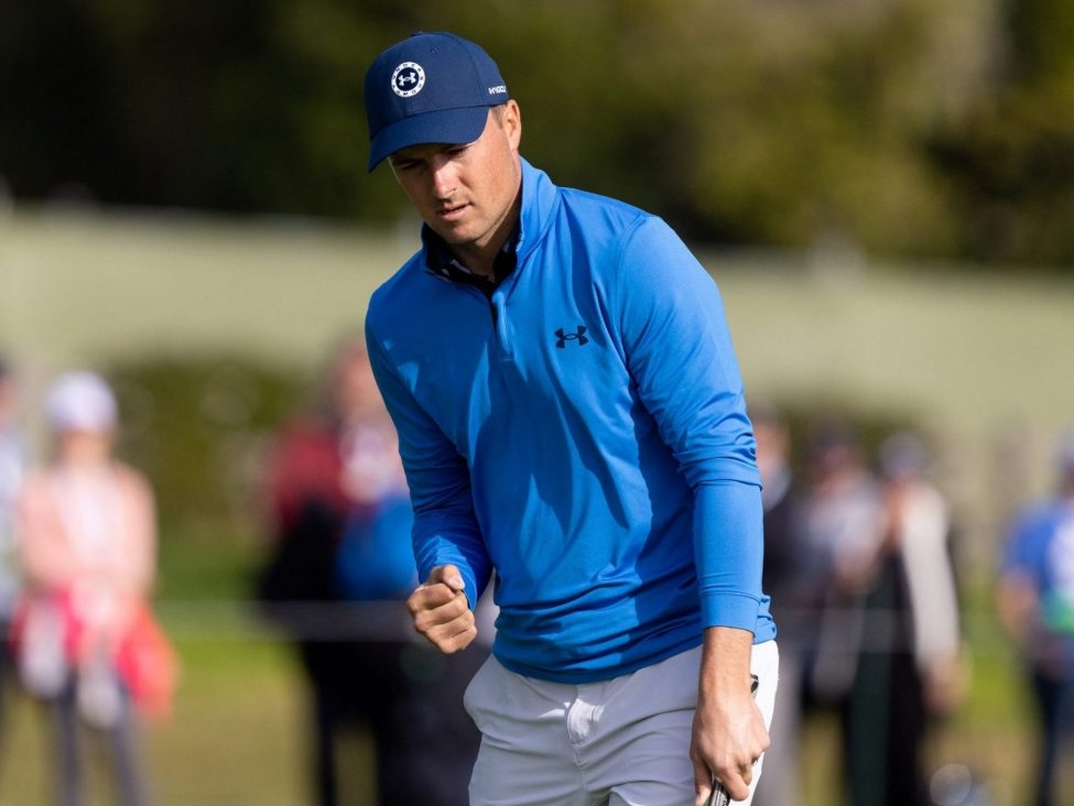 Jordan Spieth risks life and limb with cliff edge shot at Pebble Beach ...