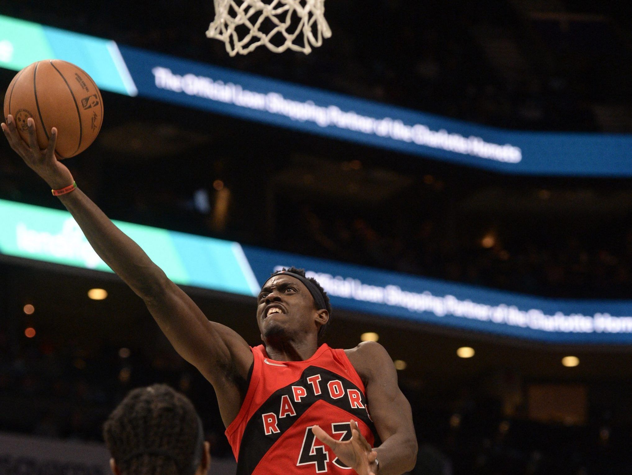 Raptors run win streak to six by swatting Hornets | Toronto Sun