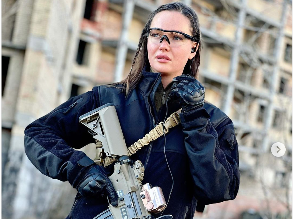 Former Miss Ukraine turns in beauty gear for a rifle, joins resistance ...