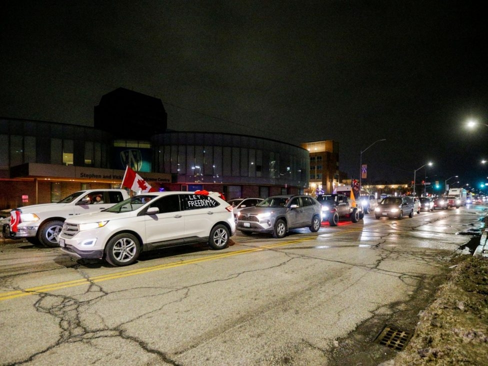 Protesters settle in at Ambassador Bridge, Windsor mayor to seek ...