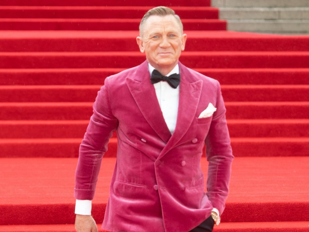 Daniel Craig says Queen Elizabeth mocked him about their stunt at ...