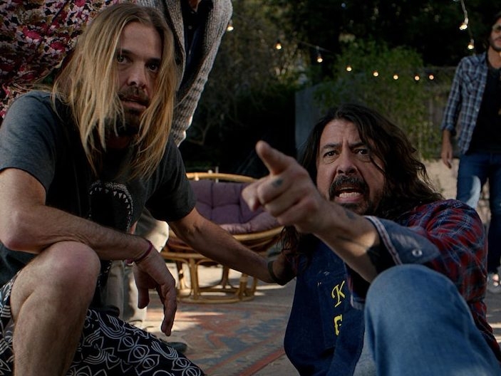 Dave Grohl on Studio 666 and that year he lived in a haunted house ...