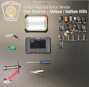 Halton and Toronto cops bust major auto theft ring | Toronto Sun