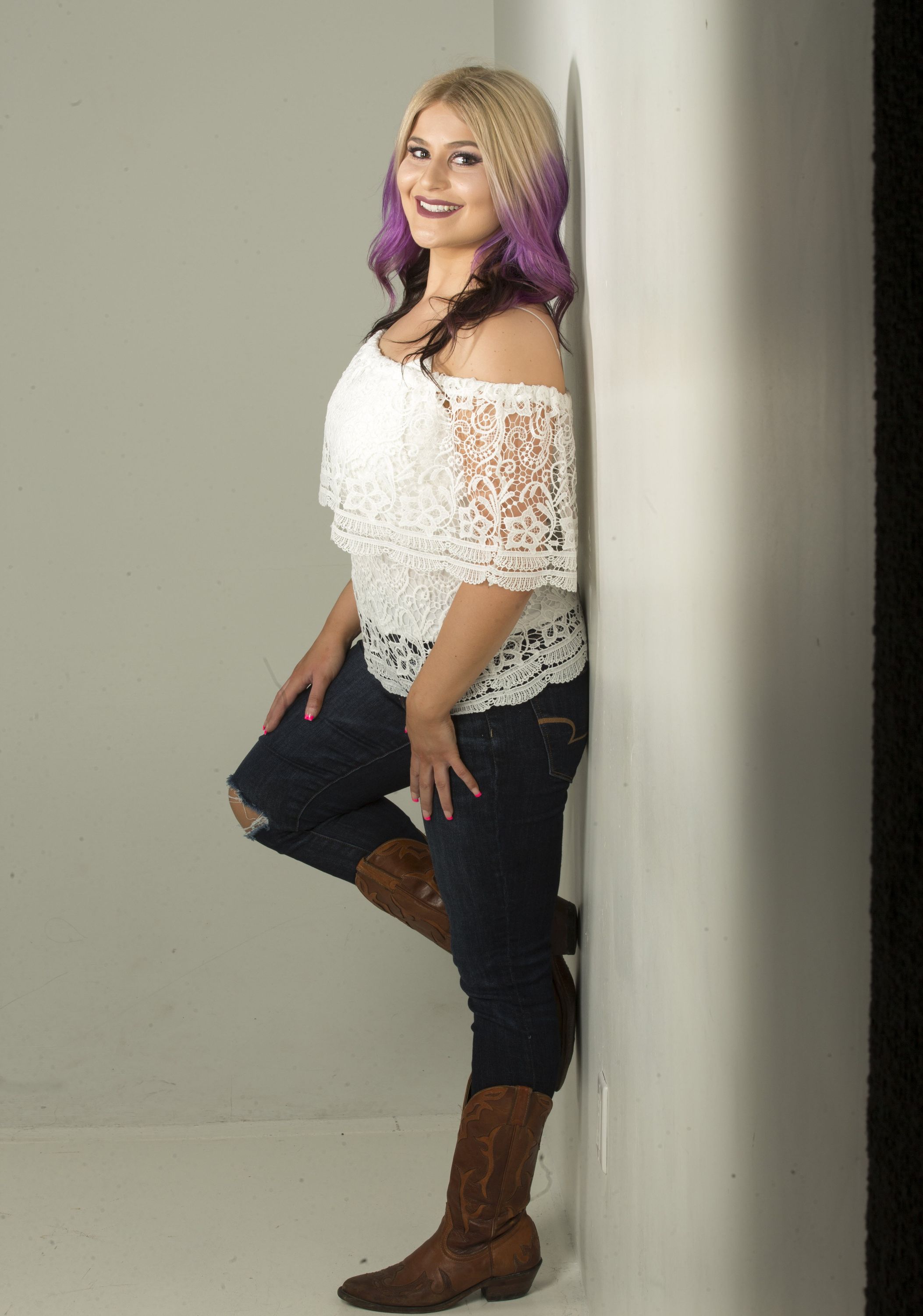 SUNshine Girl Desiree | Toronto Sun