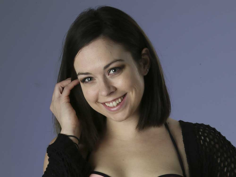 SUNshine Girl Candice | Toronto Sun