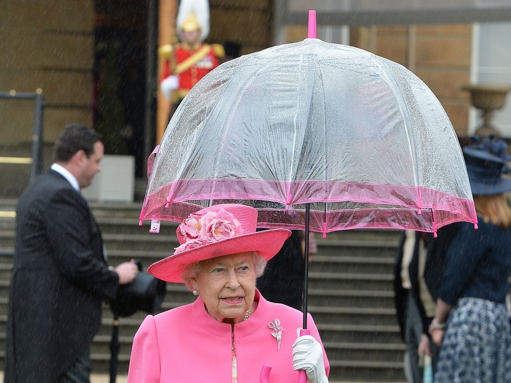 Queen Elizabeth won't take royal salute at Trooping the Colour ...