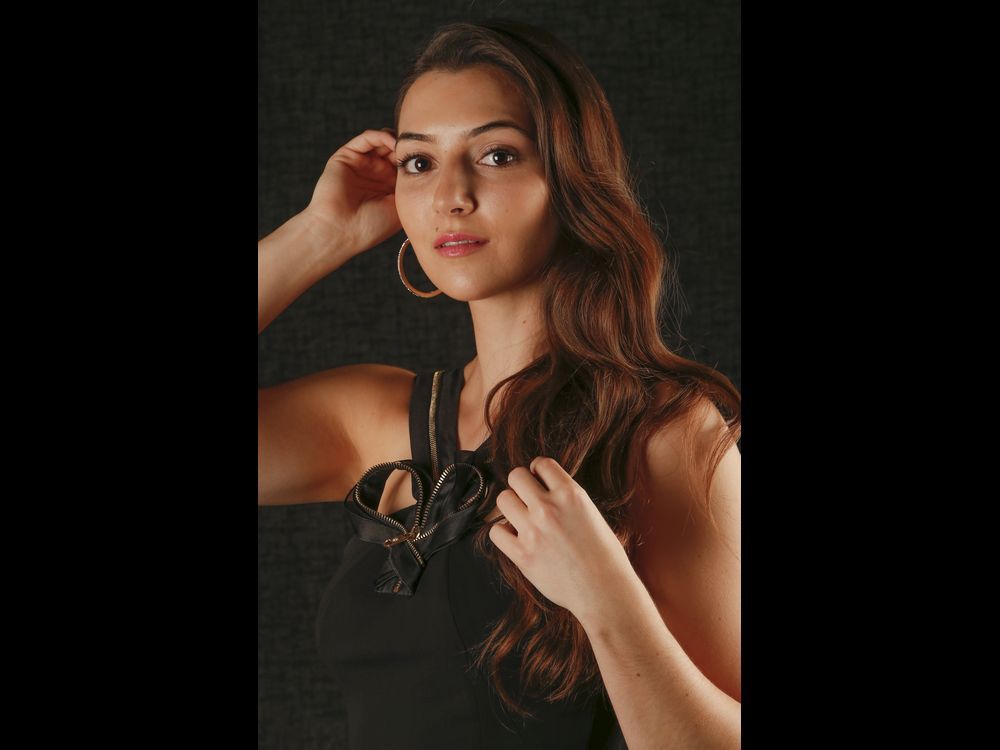 SUNshine Girl Sasha | Toronto Sun