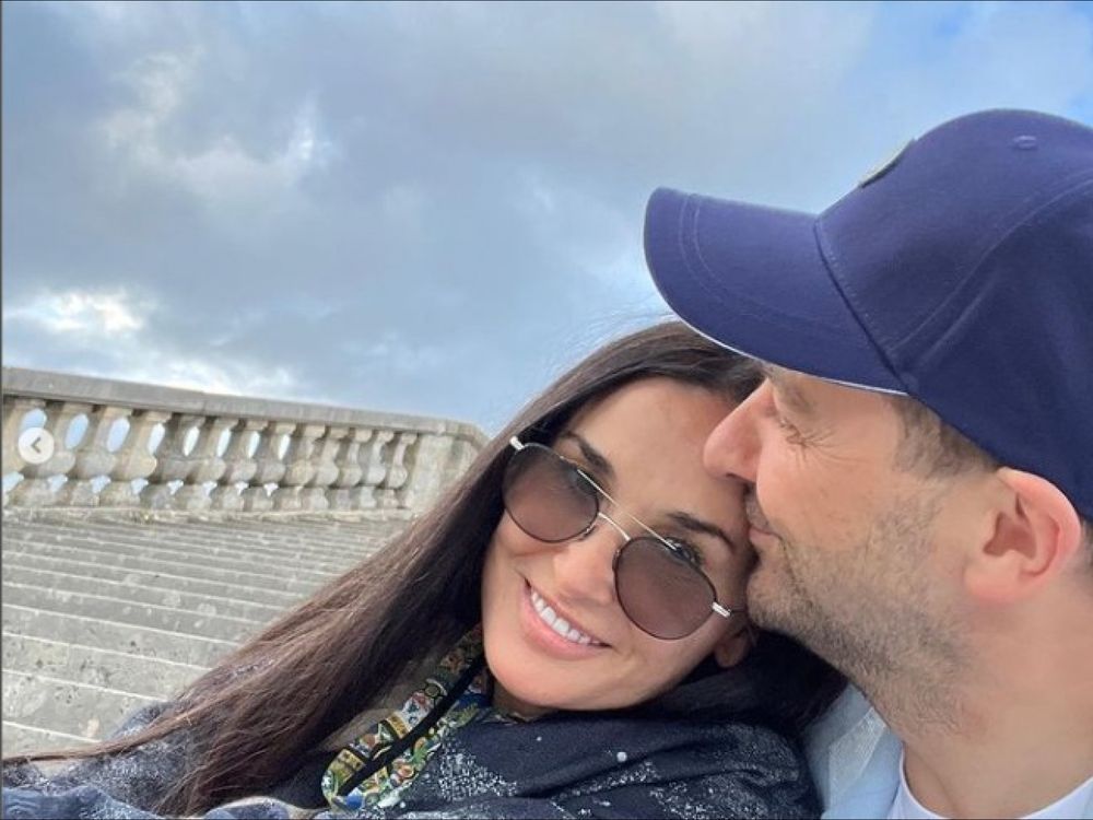Demi Moore goes Instagram official with chef boyfriend Daniel Humm ...