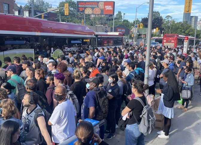 TTC resumes after fire shuts portion of subway | Toronto Sun