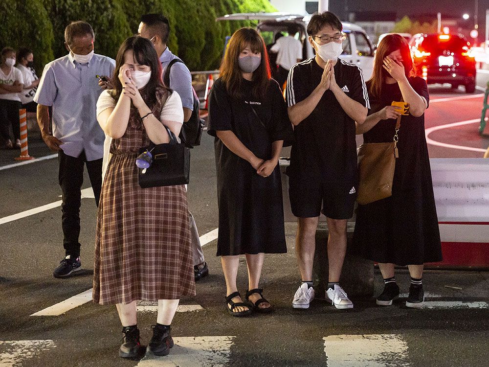 World stunned by Abe's assassination in light of Japan's gun laws ...
