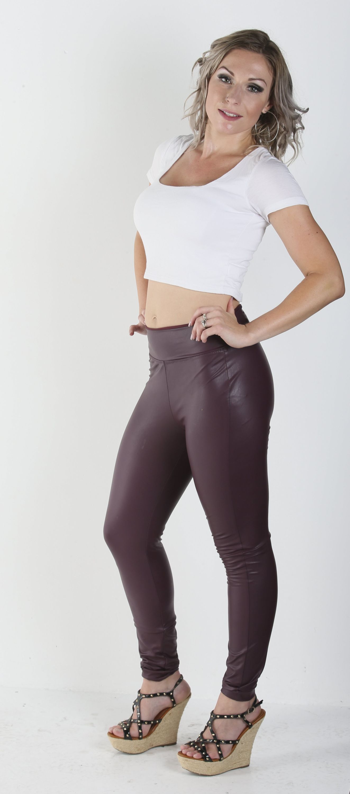 SUNshine Girl Alicia | Toronto Sun