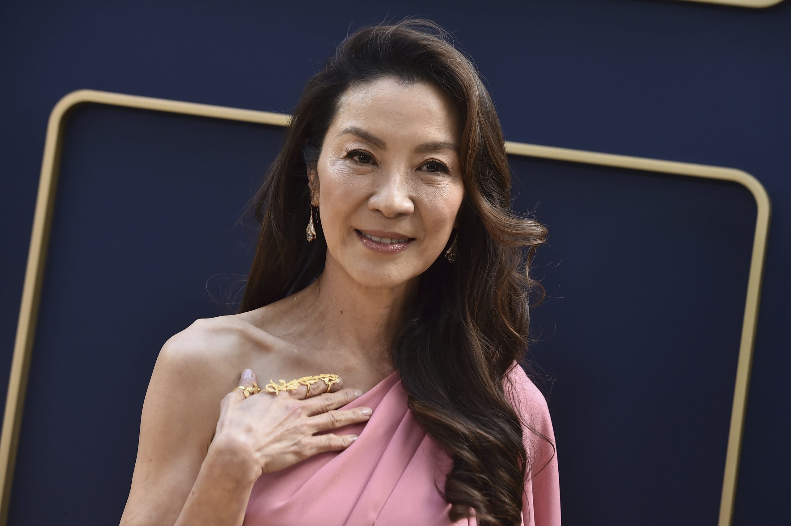 Michelle Yeoh Lands Groundbreaker Award At This Year s TIFF Pedfire michelle-yeoh-lands-groundbreaker-award-at-this-year-s-tiff-pedfire