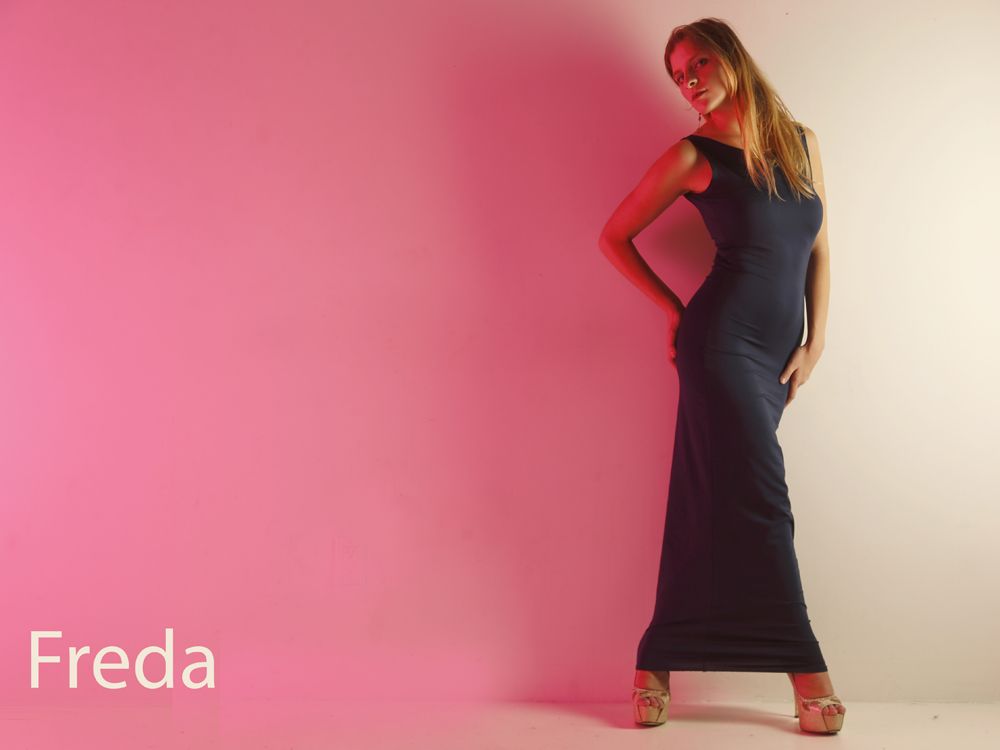 SUNshine Girl Freda | Toronto Sun