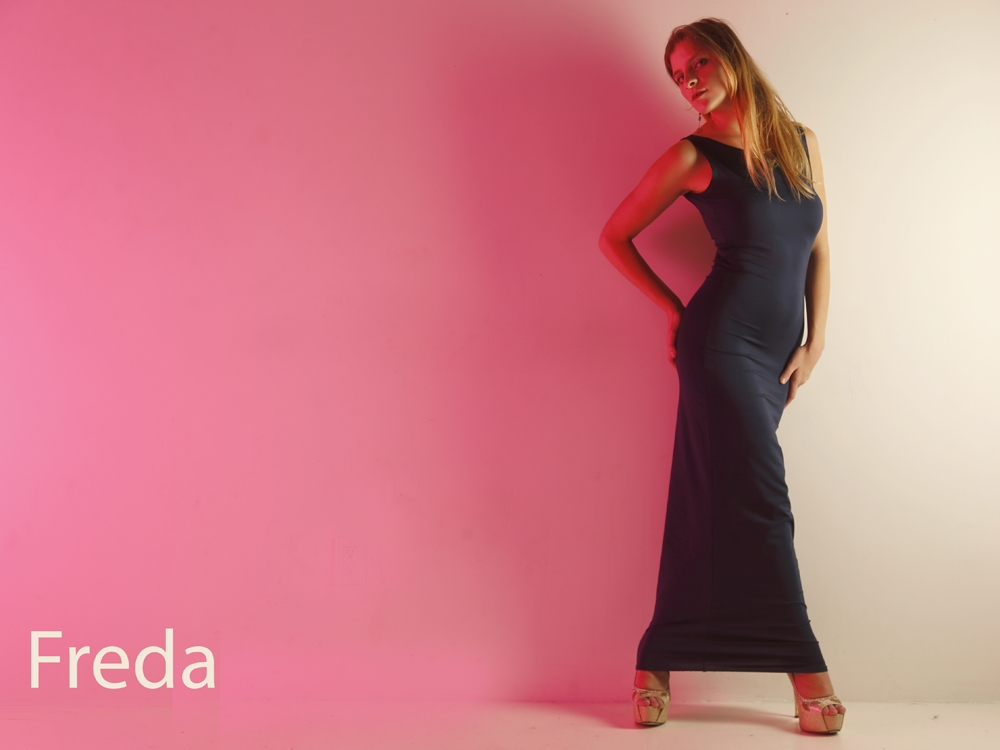 SUNshine Girl Freda | Toronto Sun