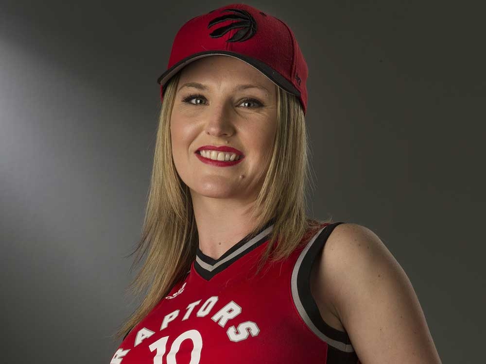 SUNshine Girl Sarah | Toronto Sun