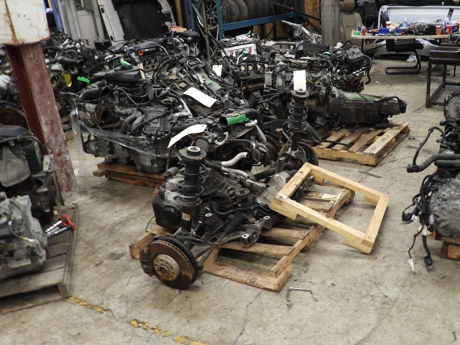 Halton cops dismantle suspected Burlington chop-shop | Toronto Sun