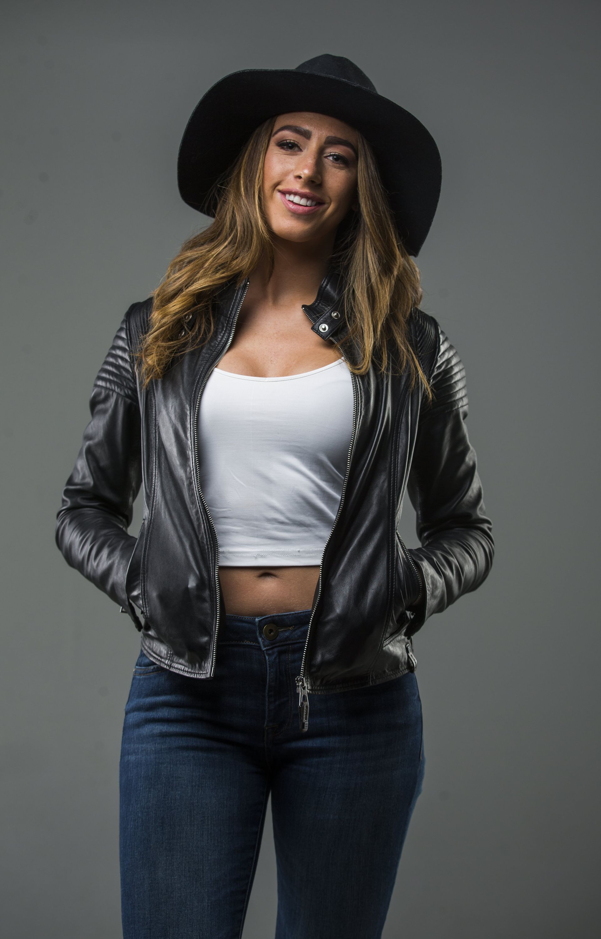 SUNshine Girl Danielle | Toronto Sun