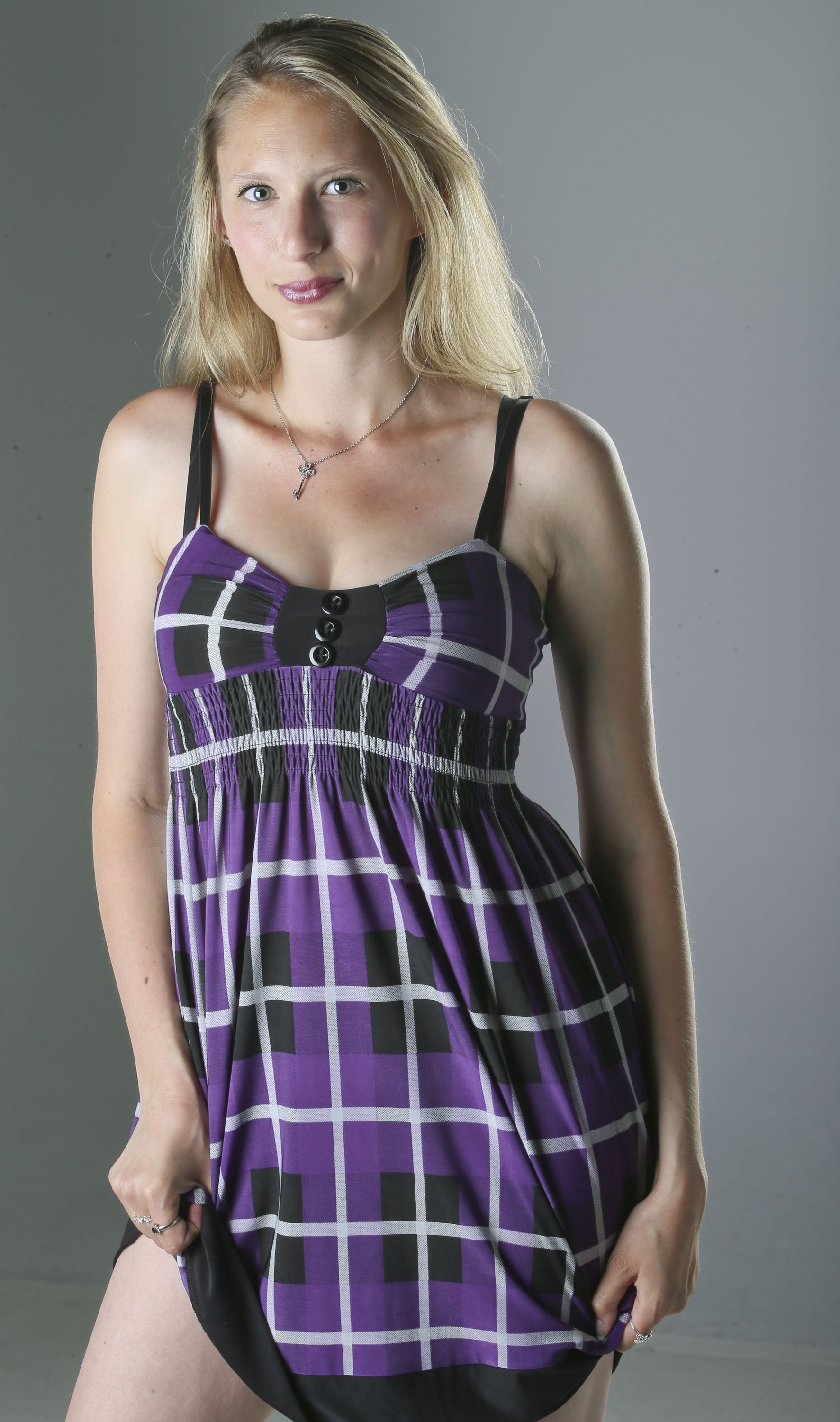 SUNshine Girl Shannon | Toronto Sun