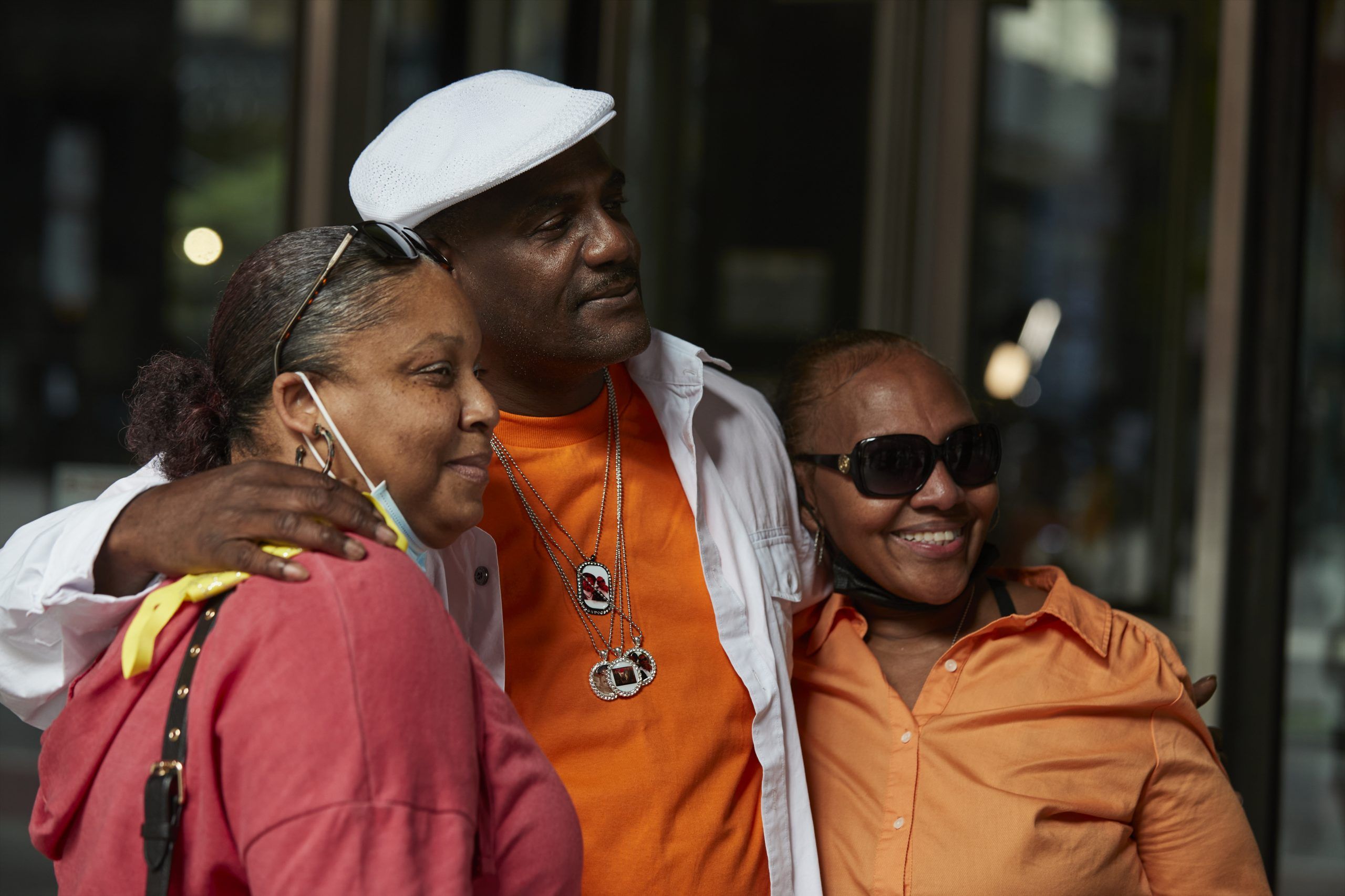 R. Kelly convicted of child porn, enticing girls for sex | Toronto Sun