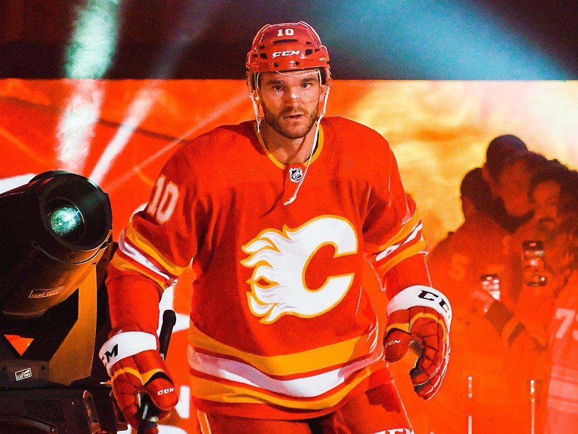 Flames’ Jonathan Huberdeau left game to ‘take a sh*t’: Sutter | Toronto Sun