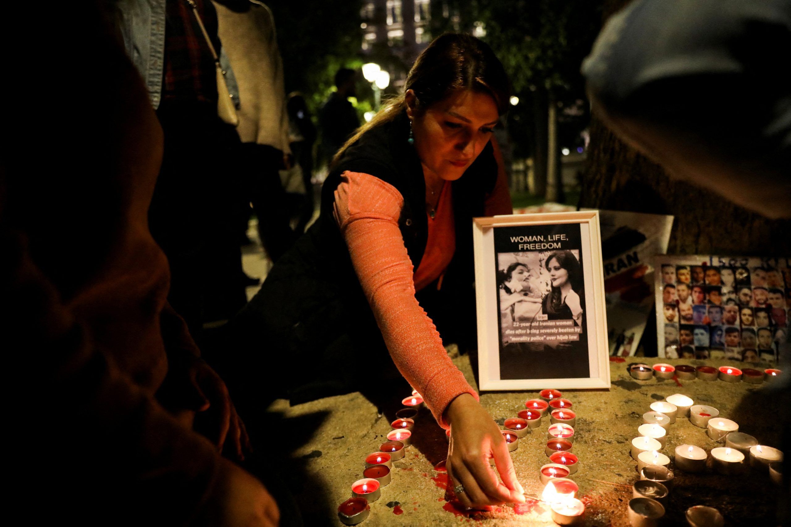 Students defy Iran protest ultimatum | Toronto Sun