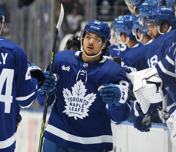 Maple Leafs giving Nick Robertson a top-six look | Toronto Sun
