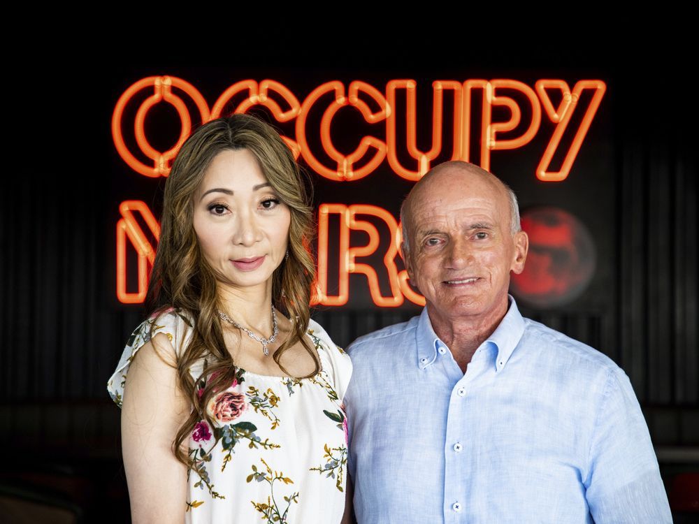 World's first space tourist signs up for flight around moon on Starship ...