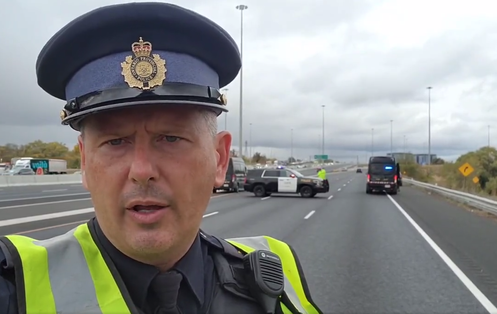 Male driver killed by flying wheel on QEW | Toronto Sun