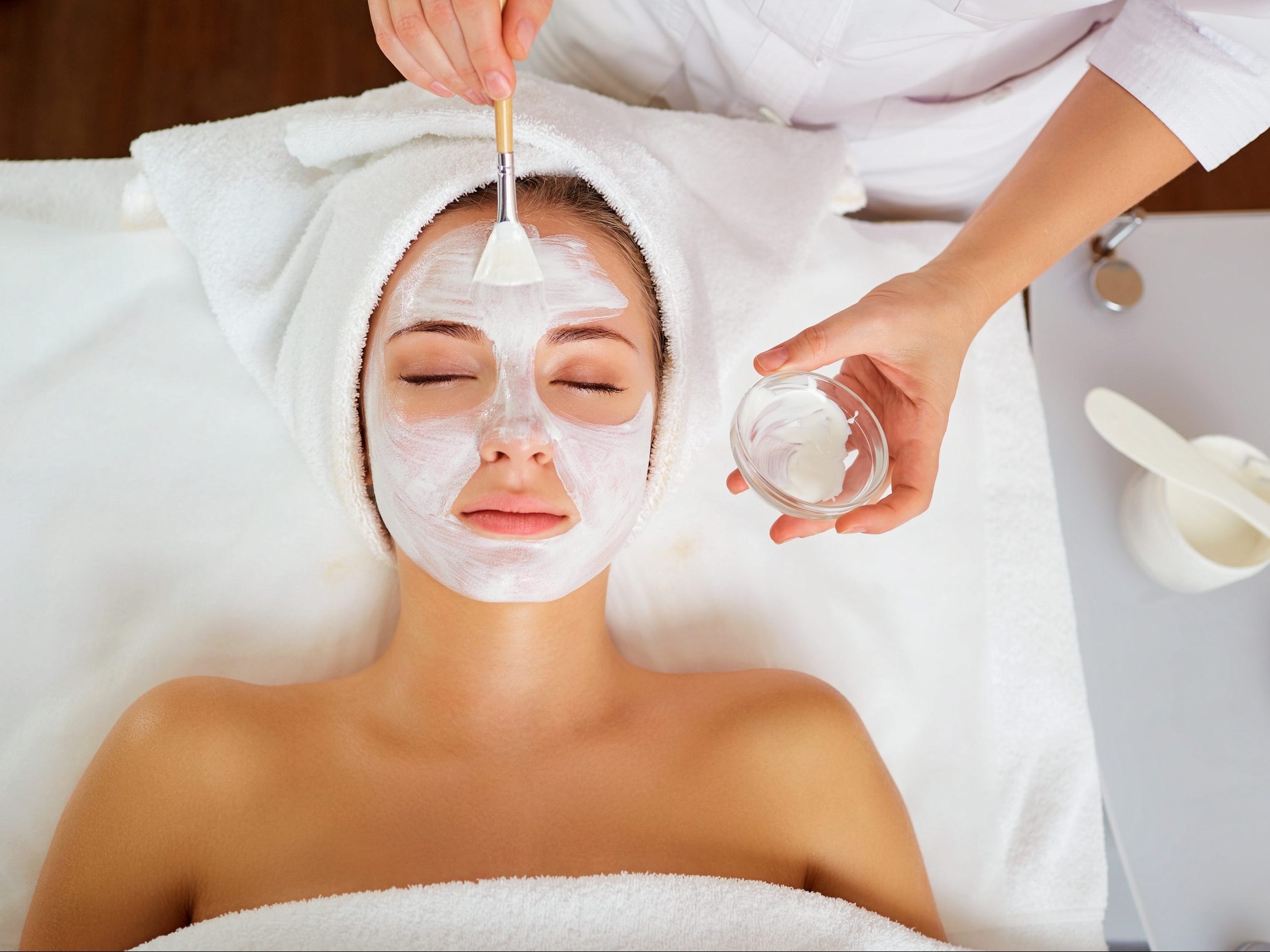 ASK AMY: Spa worker knows unethical owner is all wet | Toronto Sun