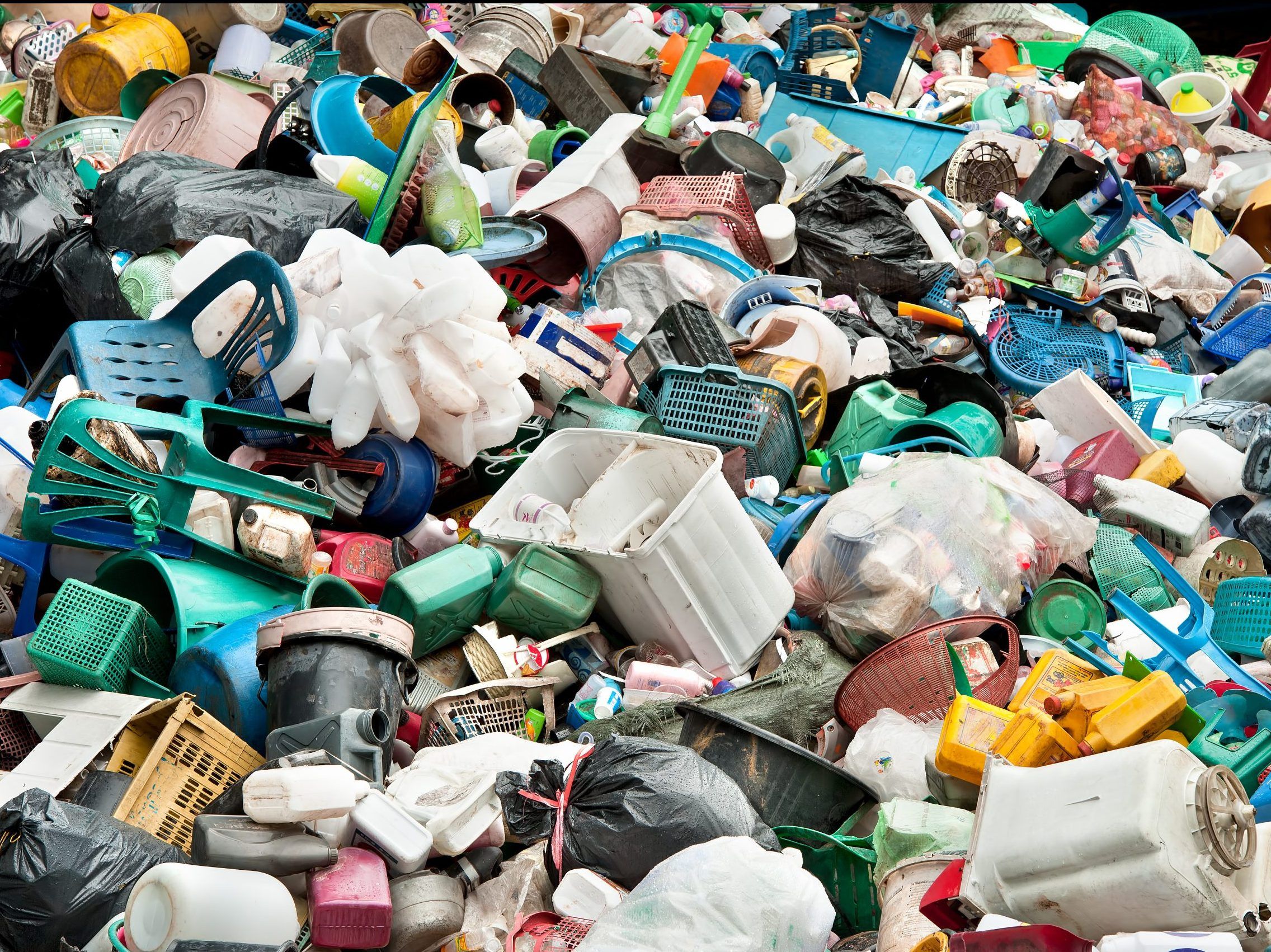 Man finds lost wedding rings at garbage transfer station | Toronto Sun