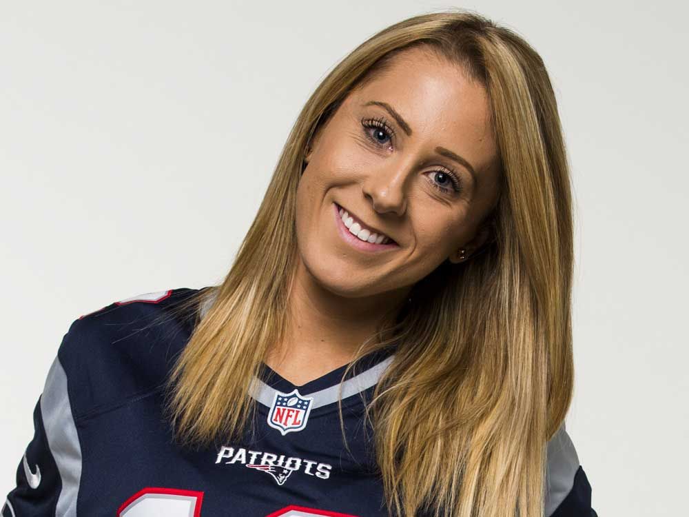 SUNshine Girl Paula | Toronto Sun