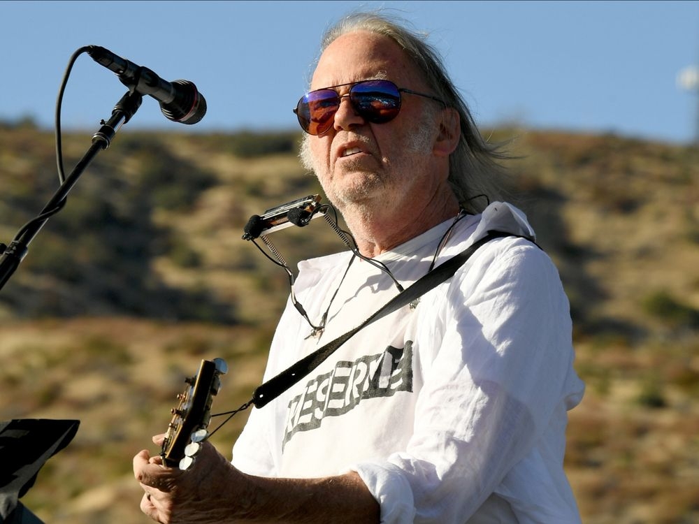 Neil Young brands Ukraine invasion 'crazy war of an old dying guy ...