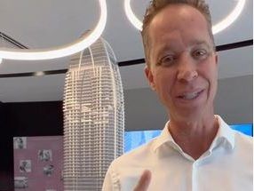 Woman whose car submerged in Florida canal rescued by paraglider ...