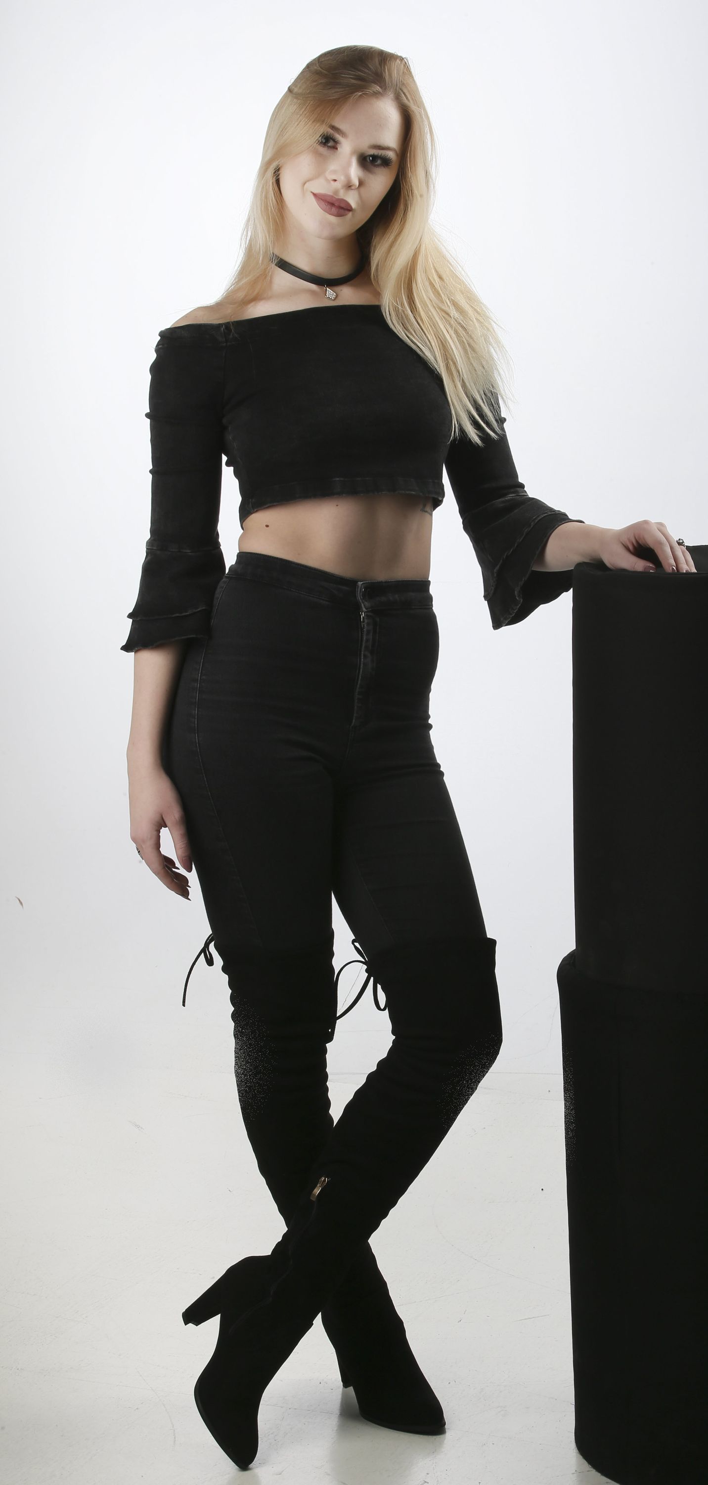 SUNshine Girl Breahna | Toronto Sun