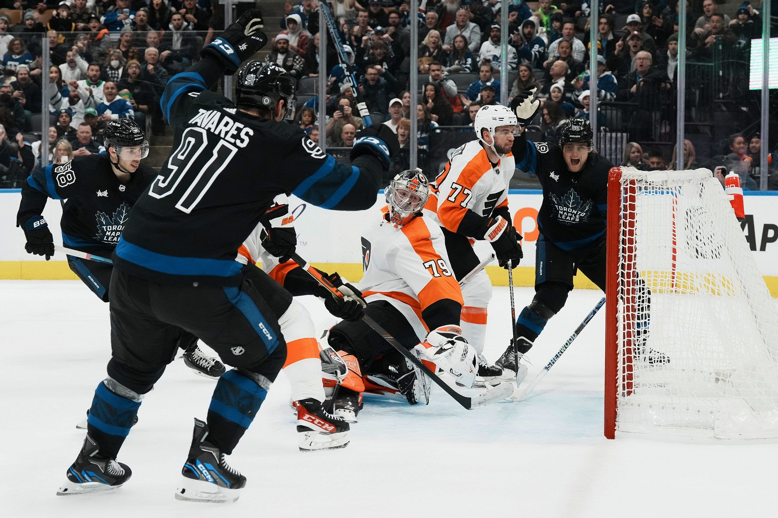 Mitch Marner changes holiday mood for Leafs | Toronto Sun