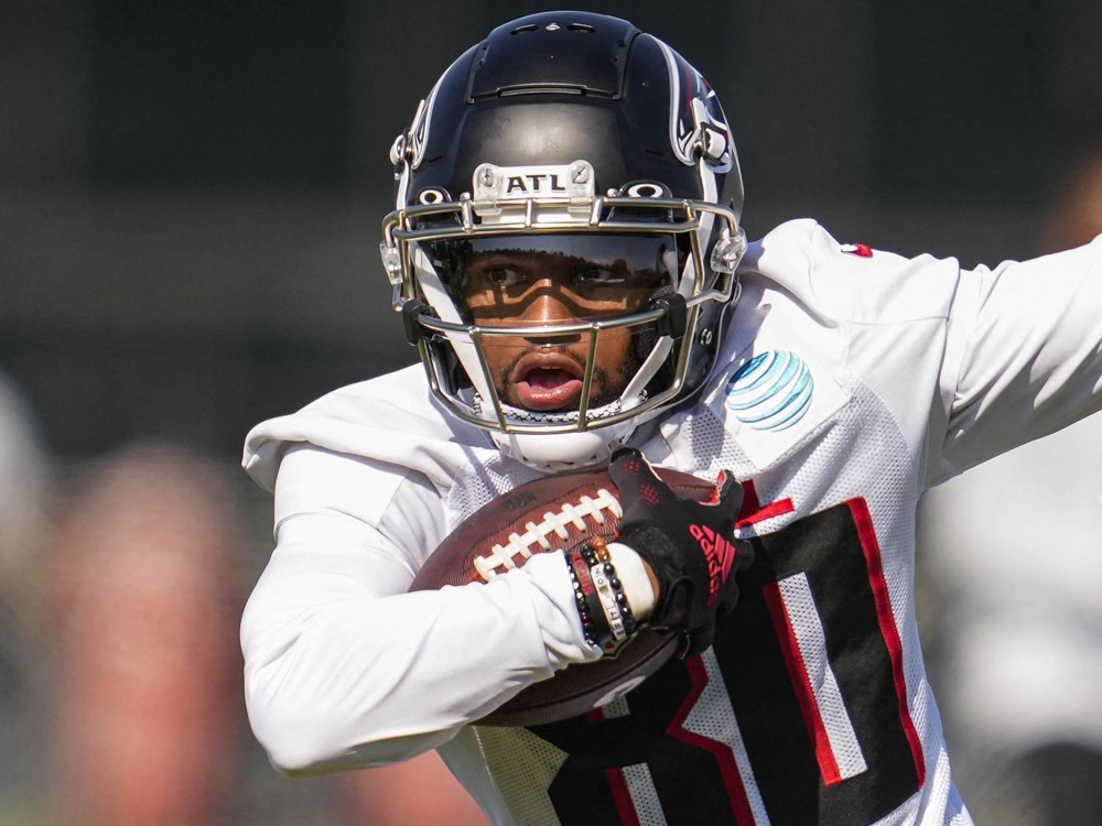 Falcons WR Cameron Batson arrested following altercation with cops ...