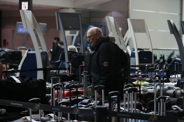 Baggage backlog at Pearson airport | Toronto Sun