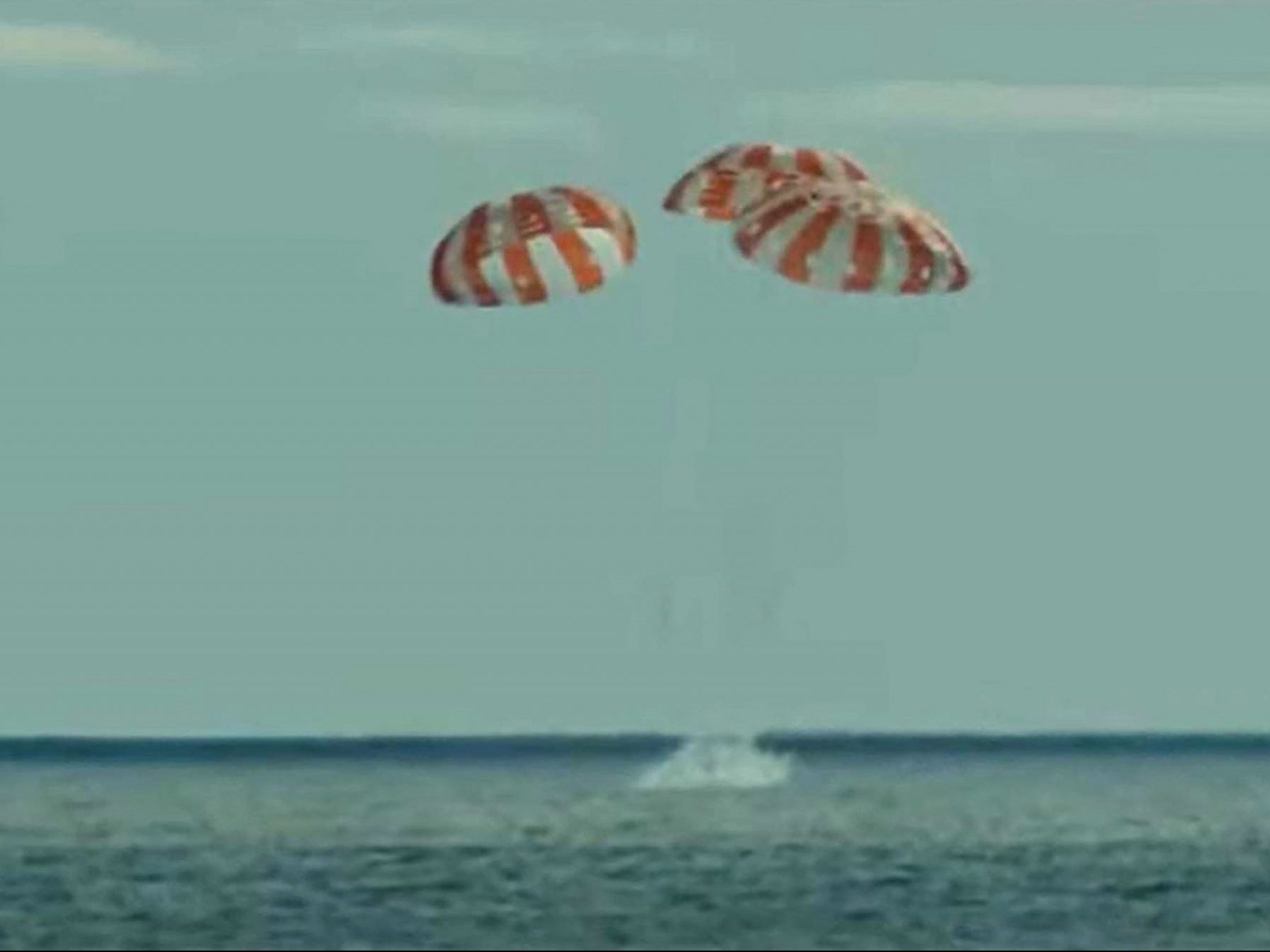 NASA’s Orion capsule blazes home after Artemis I flight around moon ...