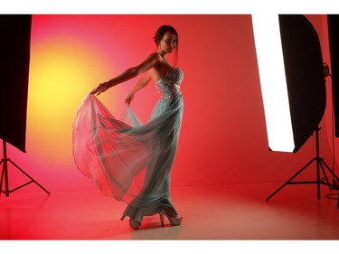 SUNshine Girl Olga | Toronto Sun