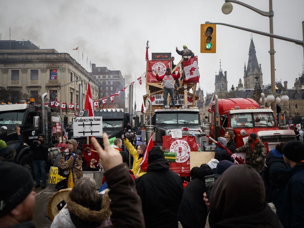 'Freedom Convoy' protesters voted Canadian Press Newsmaker of Year ...