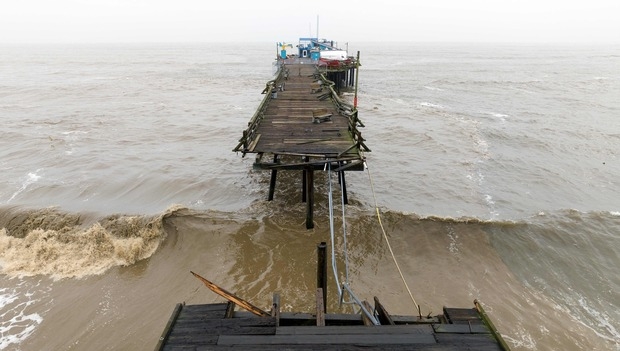 Everyone in California's Montecito ordered out amid deluge | Toronto Sun Everyone in California's Montecito ordered out amid deluge | Toronto Sun