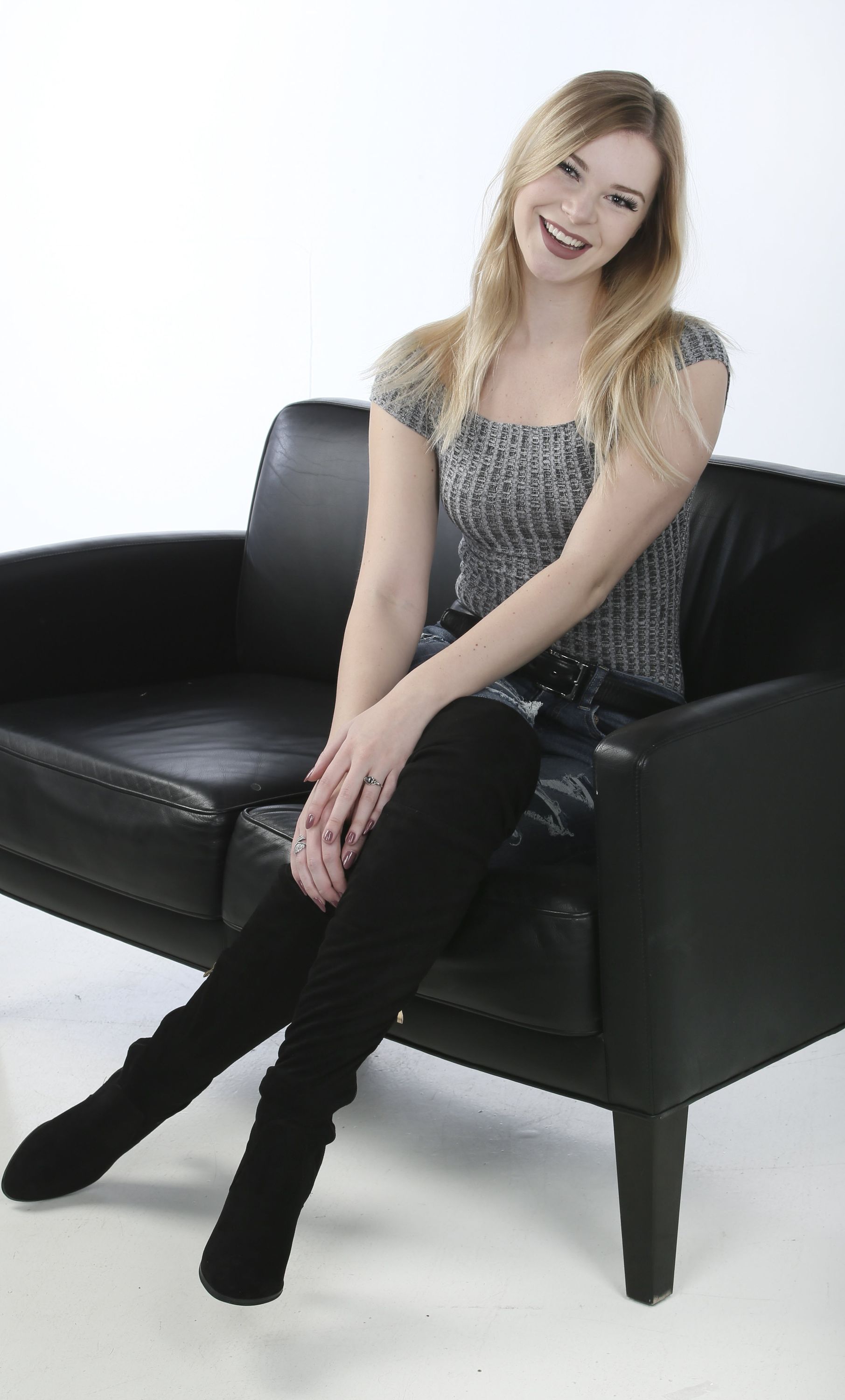 SUNshine Girl Breahna | Toronto Sun