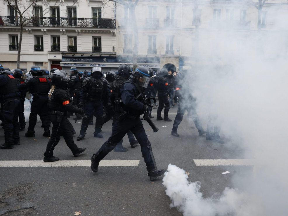 French workers strike nationwide, say 'non' to Macron's pension reform ...