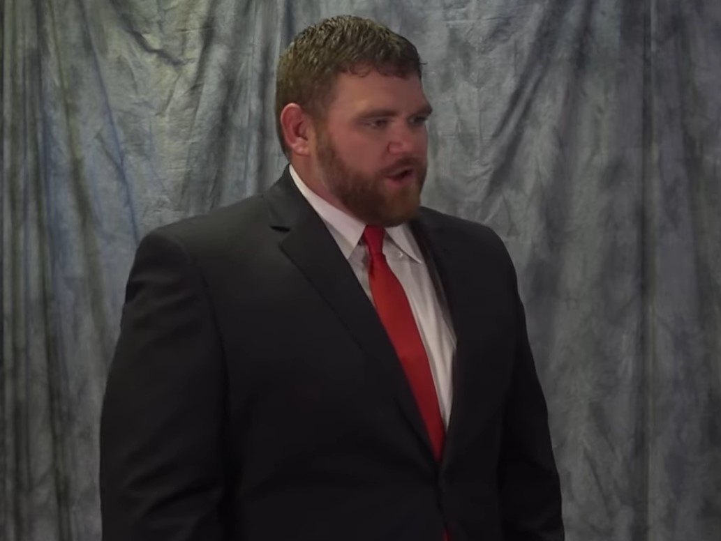 Students rally behind football coach suspended for 400-pushup penalty ...