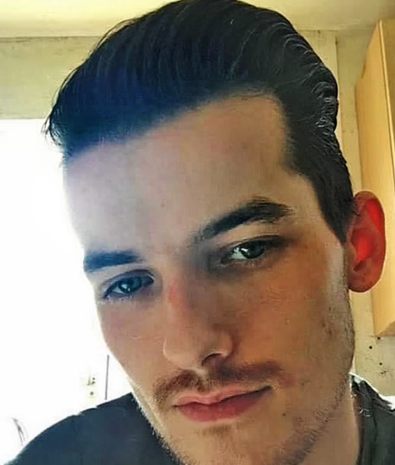 Giggling BDSM killer Shaye Groves obsessed with horror doll Chucky ...