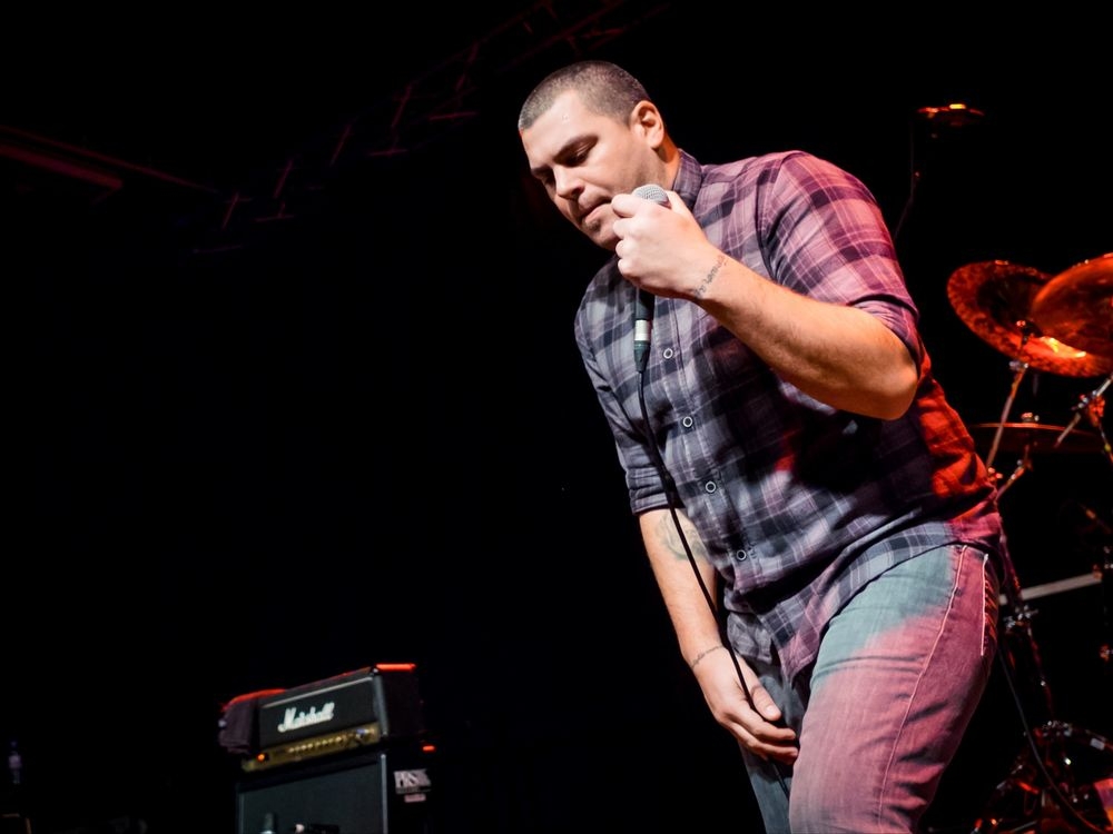 Alien Ant Farm singer accused of forcing fan to touch his crotch ...
