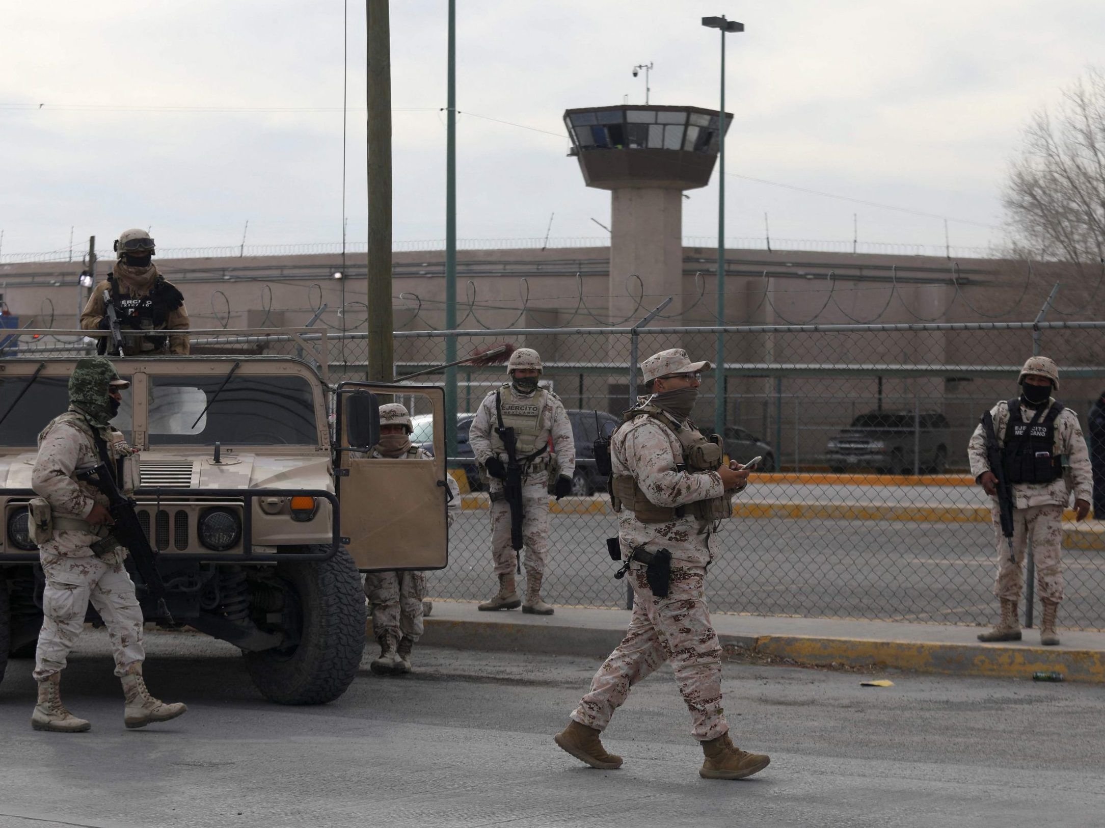 14 killed in attack on Mexican border prison | Toronto Sun