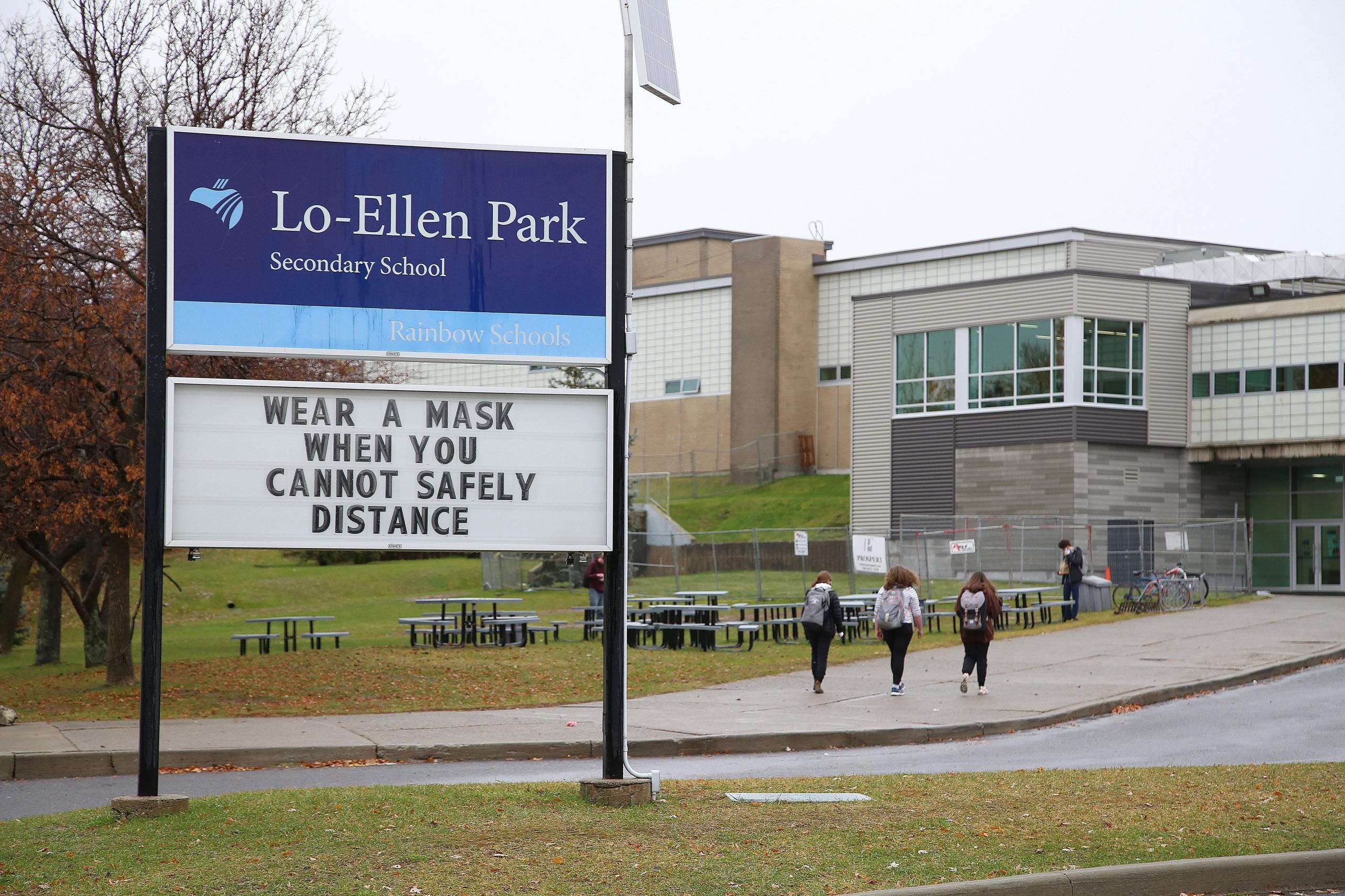 Teen seeks apology after Sudbury school board cancels drag performers | Toronto Sun